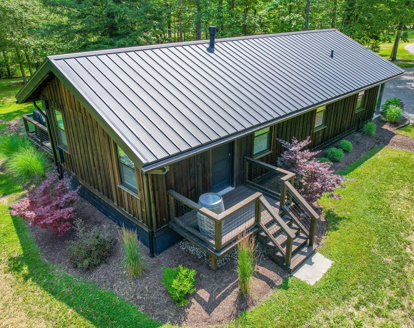 BP Lodge Large Cabin Rental Ohio | Standing Rock Farms